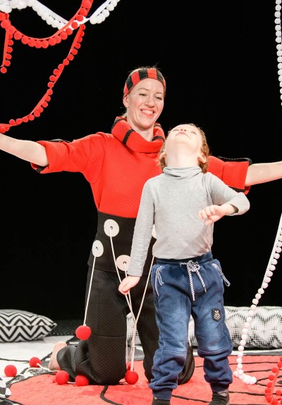 Keşfedilmemiş Dünya | tiyatrolar.com.tr