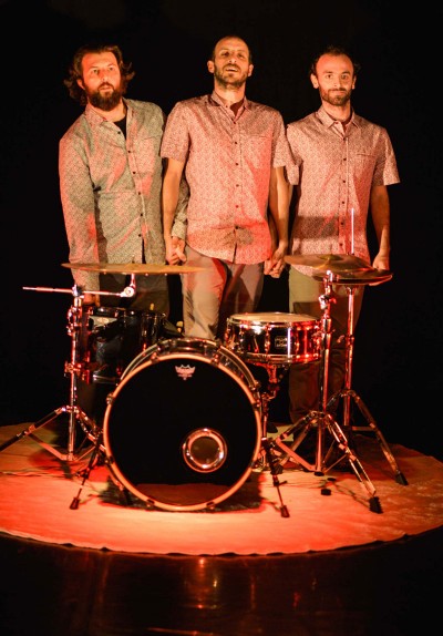 Tüh! | tiyatrolar.com.tr